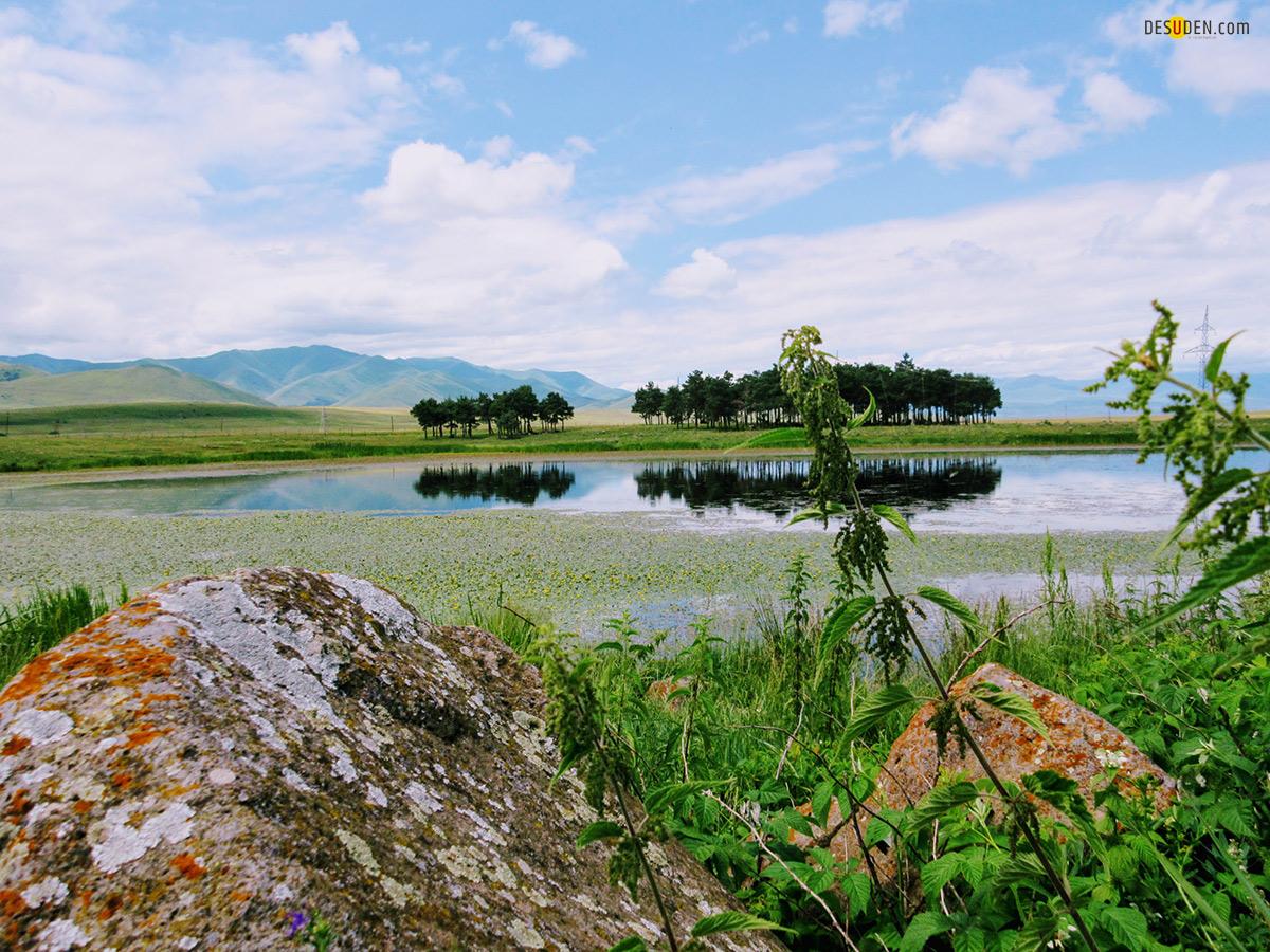 Golden Lily Lakes in Stepanavan • Desuden travel blog